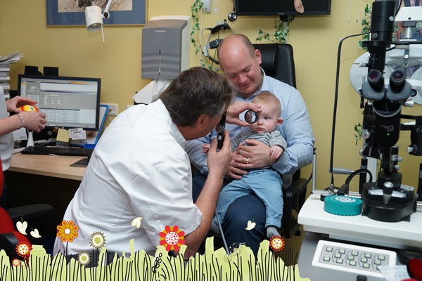 Fotoverslag Ik ga naar de orthoptist of oogarts bij poli Oogheelkunde